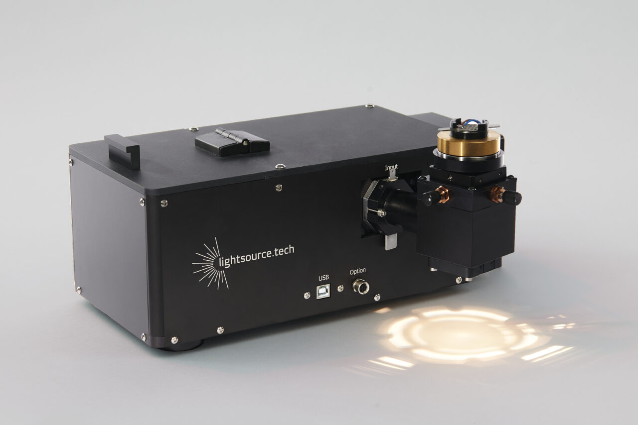 Tunable light sources: Generation of monochromatic light